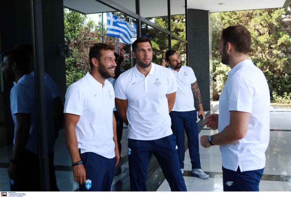 Ολυμπιακοί Αγώνες 2024: Τεντόγλου και Καραλής στην επίσημη φωτογράφιση της Team Hellas [εικόνες ...